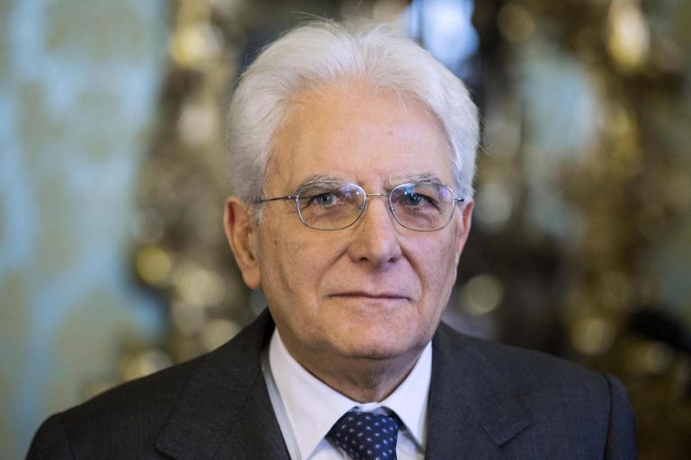 Mattarella cambia l’inno d’Italia: vietato il “sì” finale nelle ...